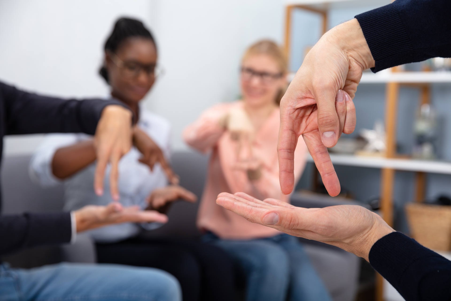 Learn British Sign Language (BSL) – Courses in South East
